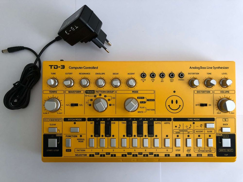 Behringer TD-3 analog Synthesizer | Kaufen auf Ricardo