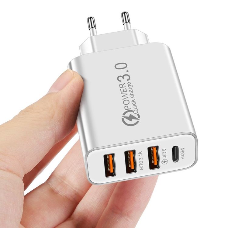 Charger 3.5A 30W fast charging PD QC3.0 USB-C 3USB (Neu (gemäss Beschreibung)) in Mauren für CHF ...