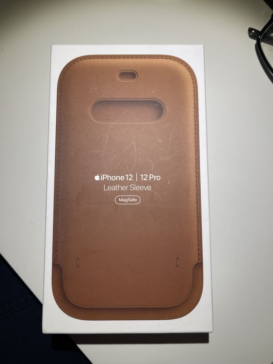 Apple IPhone 12 / 12 Pro Leather sleeve Magsafe (Neu und ...