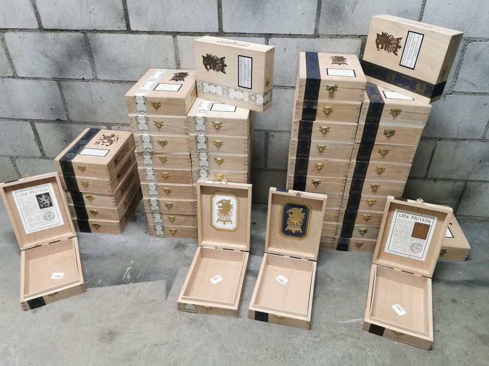 48 x Zigarrenkisten ( Undercrown) (Gebraucht) in Wetzikon ZH für CHF 29 ...