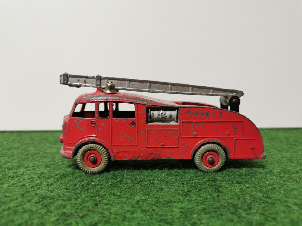 Dinky 555, Fire Engine With Extending Ladder Feuerwehrauto | Kaufen auf ...