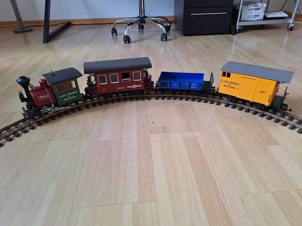 Spielzeugeisenbahn LGB Spur G, Dampflok, Waggons (Gebraucht) in Niedermuhlern für CHF 89 – mit ...