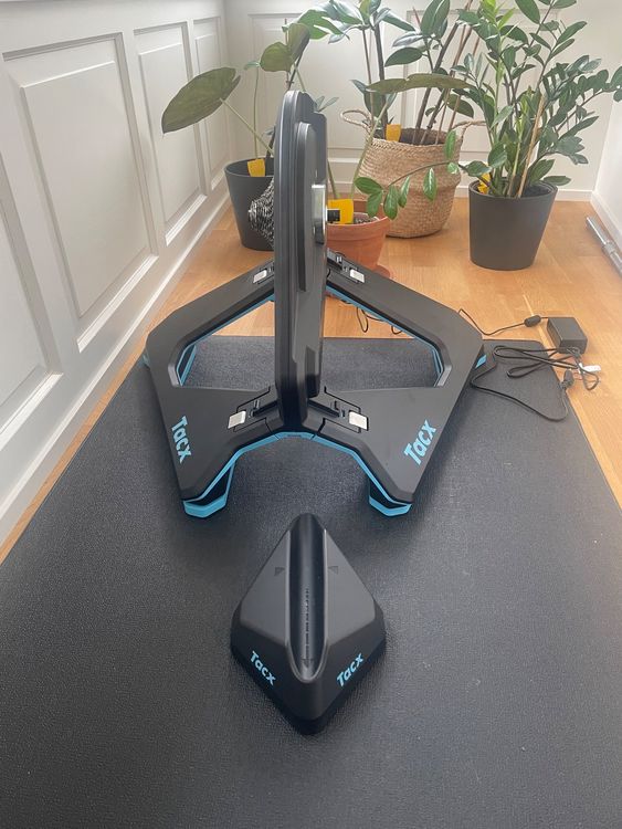 Tacx Neo 2T Smart-Trainer (Neu (gemäss Beschreibung)) in Altstätten SG ...