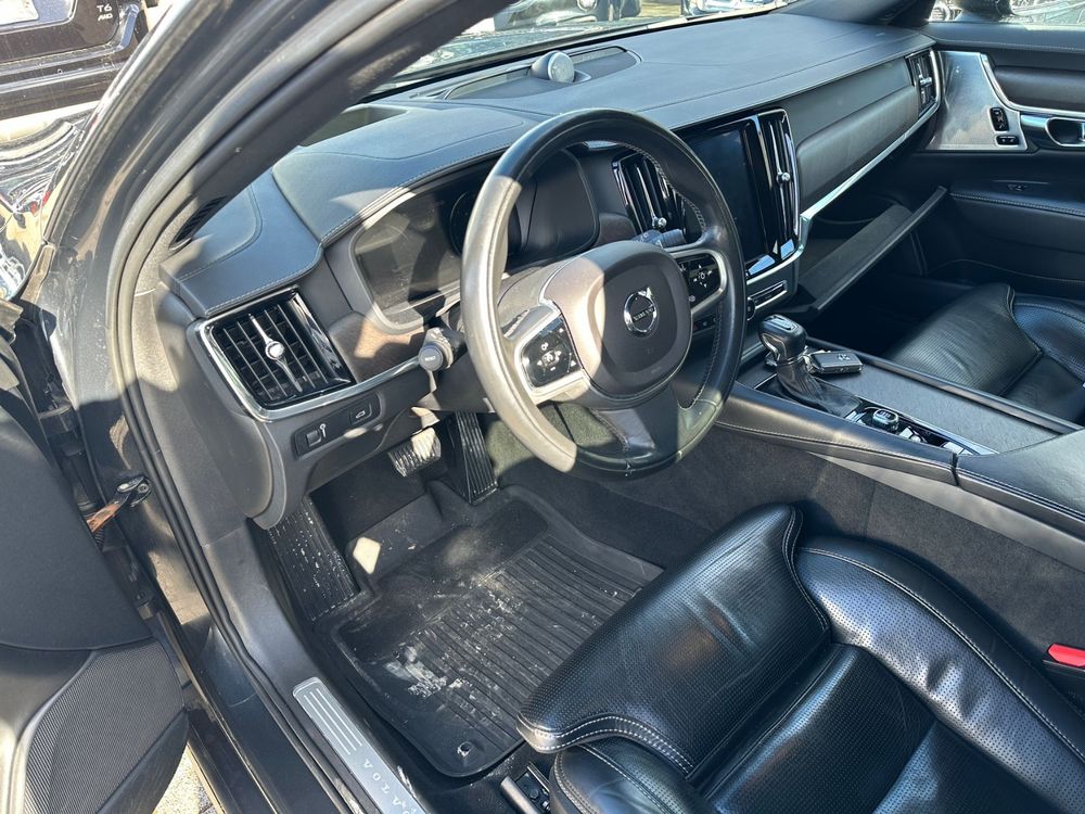 Volvo V90 CC D5 AWD | Kaufen auf Ricardo