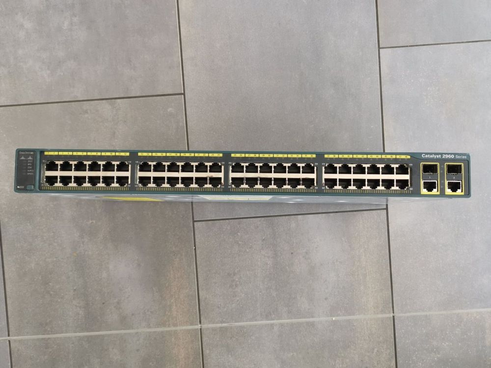 Switch Cisco 48 port (Gebraucht) in Appenzell für CHF 11 – mit ...