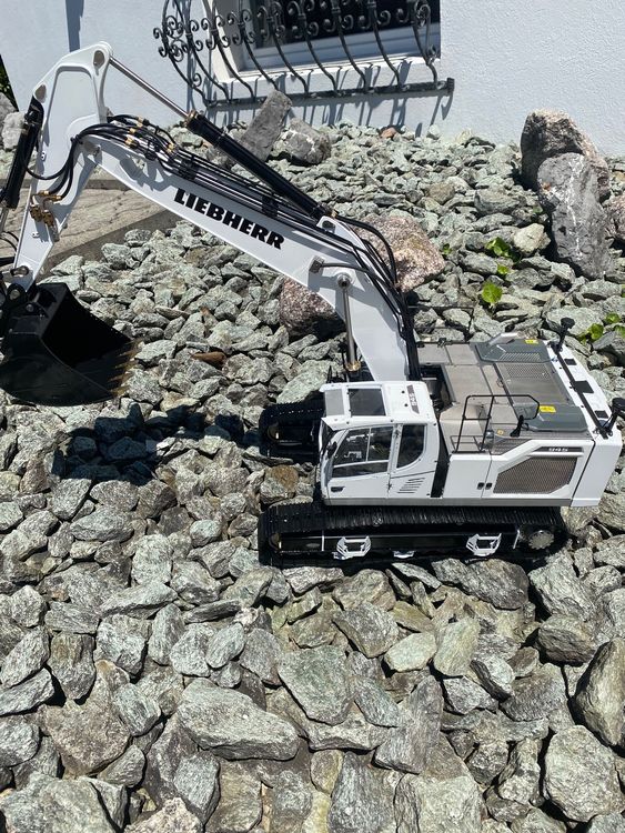 RC Bagger Lesu 945R mit viel Zubehör. (Neu (gemäss Beschreibung)) in Derendingen für CHF 1990 ...