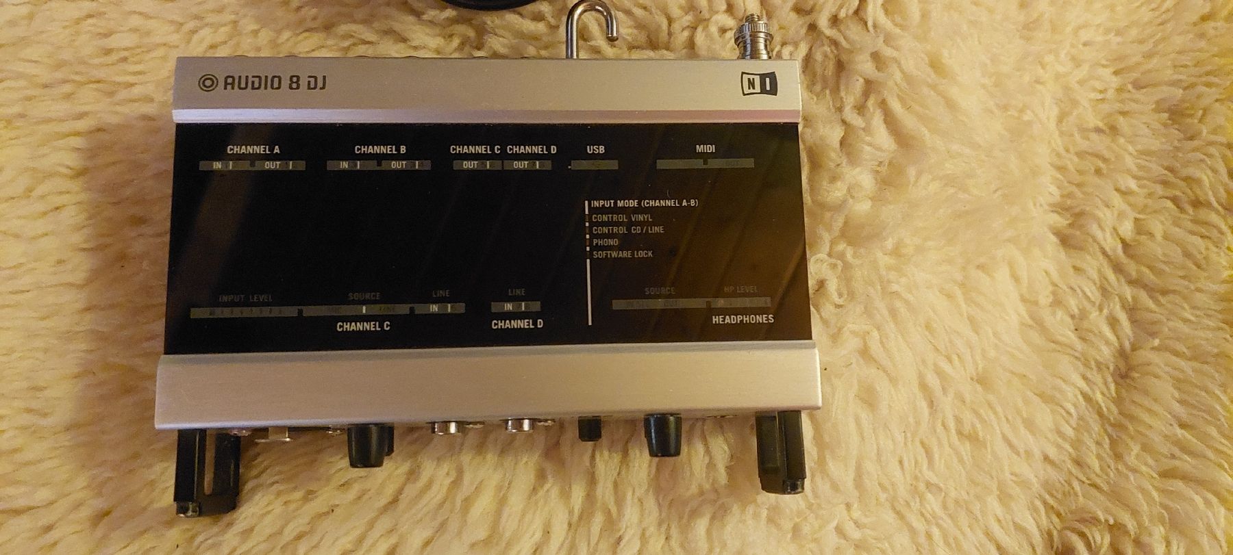 Native Instrument Audio 8 DJ (D'occasion) à Courtepin pour CHF 69 ...