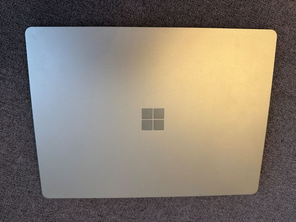 Microsoft Surface Laptop Go 2 - Top Zustand! i5 (Gebraucht) in Chur für ...