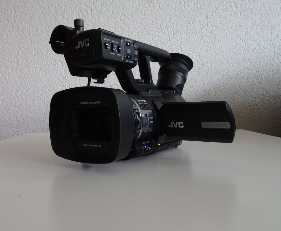 JVC Camcorder GY-HM100E (Usato) a Nidau per CHF 301 – con consegna ...