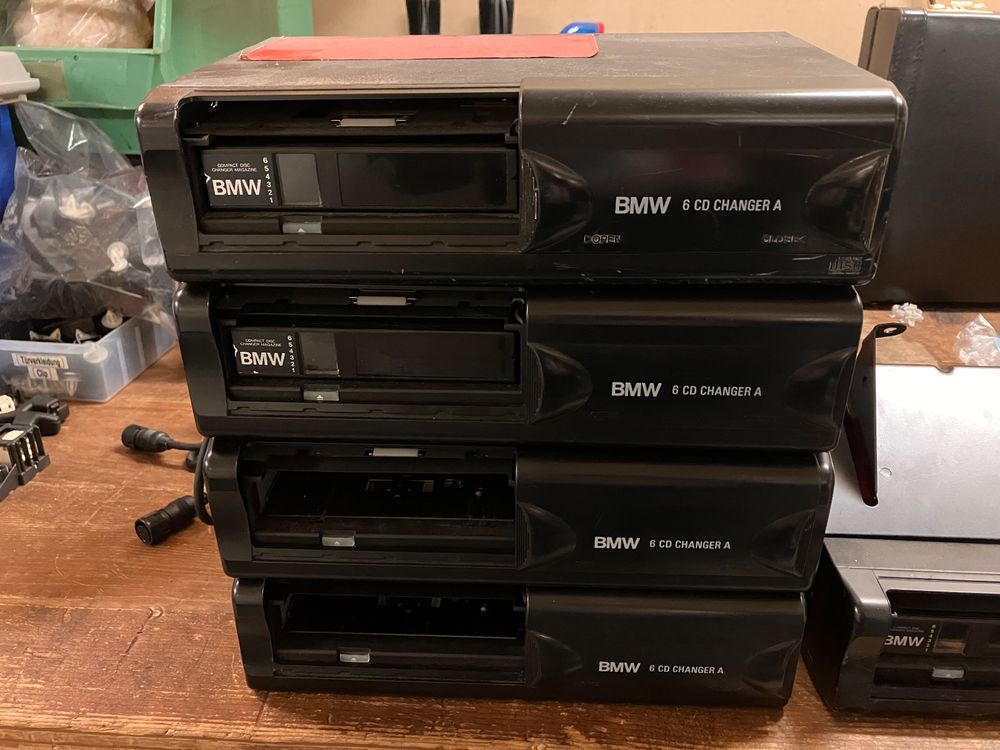 BMW E36 6Fach CD Wechsler (Gebraucht) in Siebnen für CHF 50 – nur ...