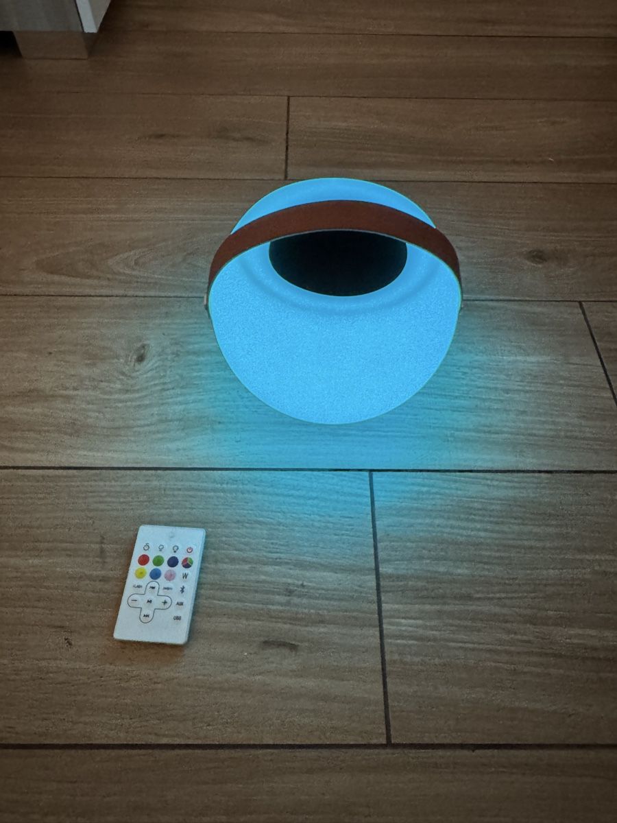 Cassa Bluetooth lampada (Usato) a Lugano per CHF 40 – con consegna ...