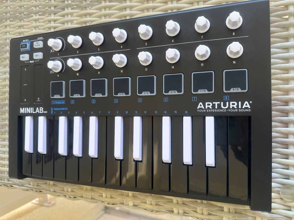 Arturia MiniLab MKII Inverted Edition (Gebraucht) in Gattikon für CHF ...