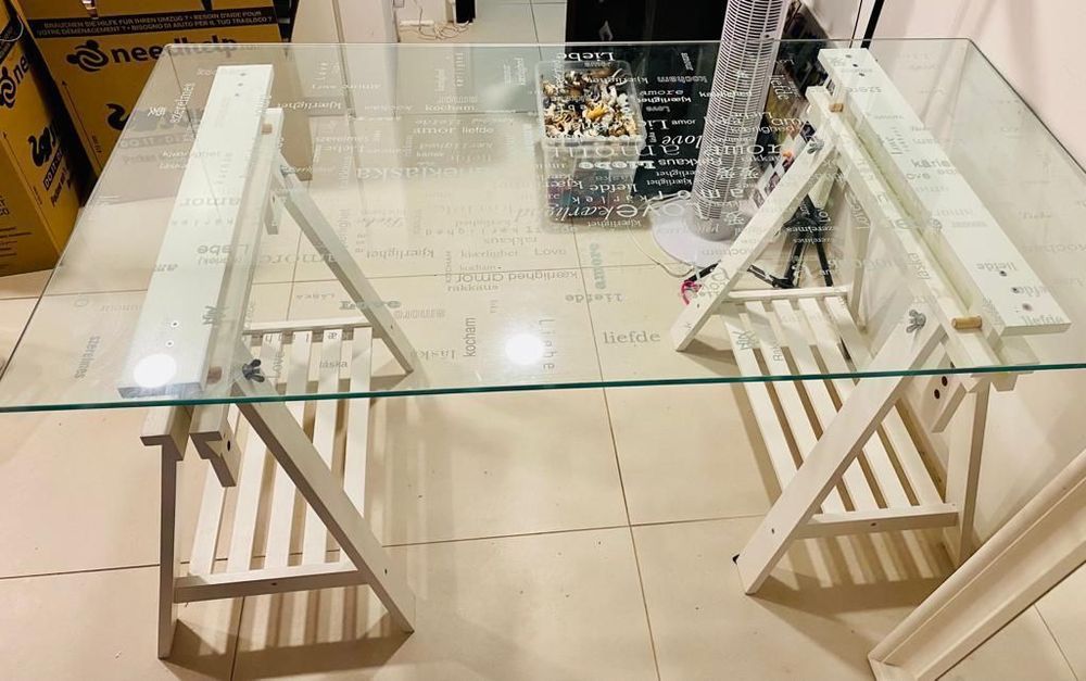 IKEA Glastisch LOVE mit Schriftzug und Tischbock MITTBACK | Kaufen auf ...