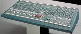 Soundcraft K3 theatre 48Channel in Case + 2 PSU. (Gebraucht) in ...