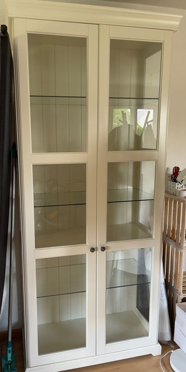 Imagedetailgroer Ikea Vitrinenschrank Modell Bersko Mit Abwechselnd Glas Und 2022 09 01768451