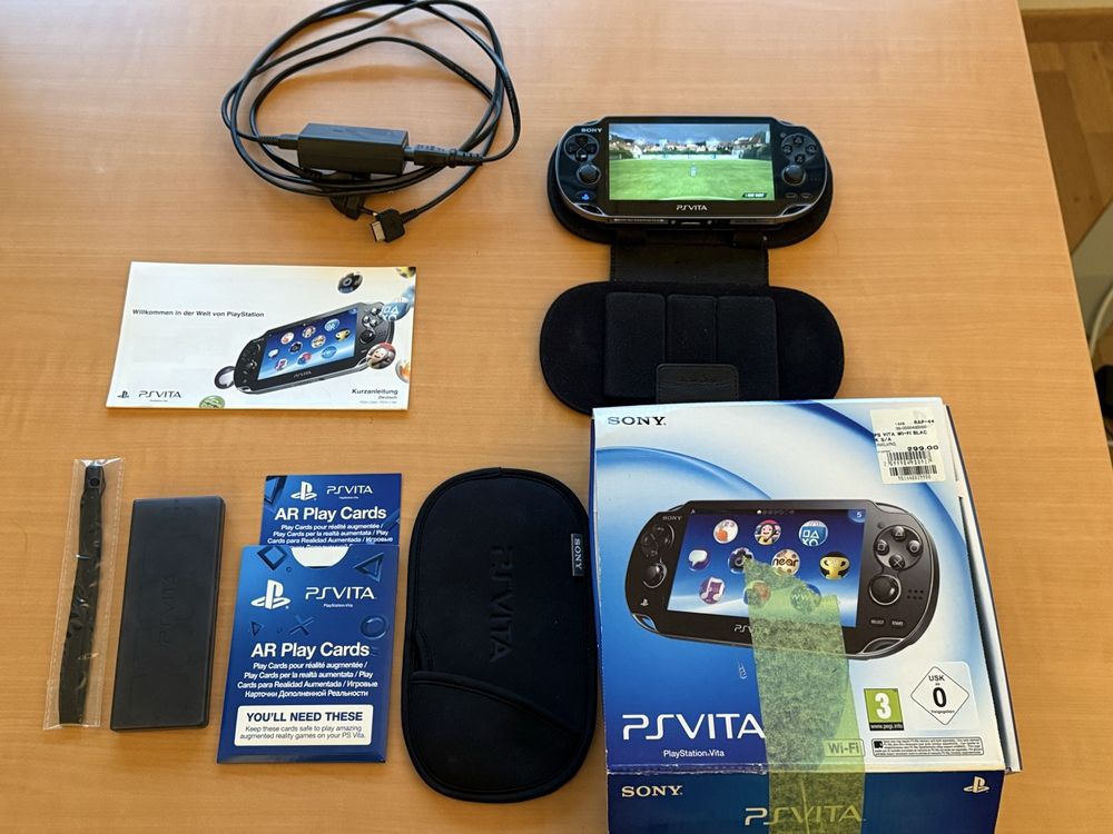 PS Vita / Playstation / Sony / Handheld / (Gebraucht) in Jona für CHF ...