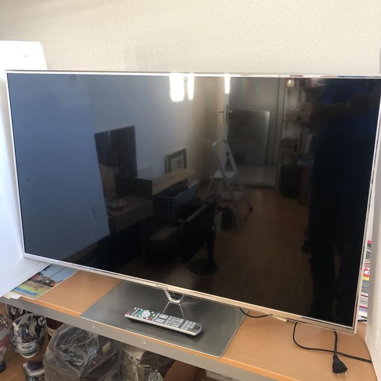 PANASONIC LED-TV, 47", TX-L47DTW60 (Gebraucht) in Dättlikon für CHF 100 ...