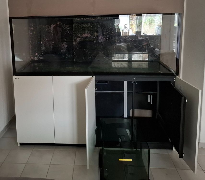 Meerwasser Aquarium mit Unterschrank (Gebraucht) in Urdorf für CHF 1800 – nur Abholung auf ...