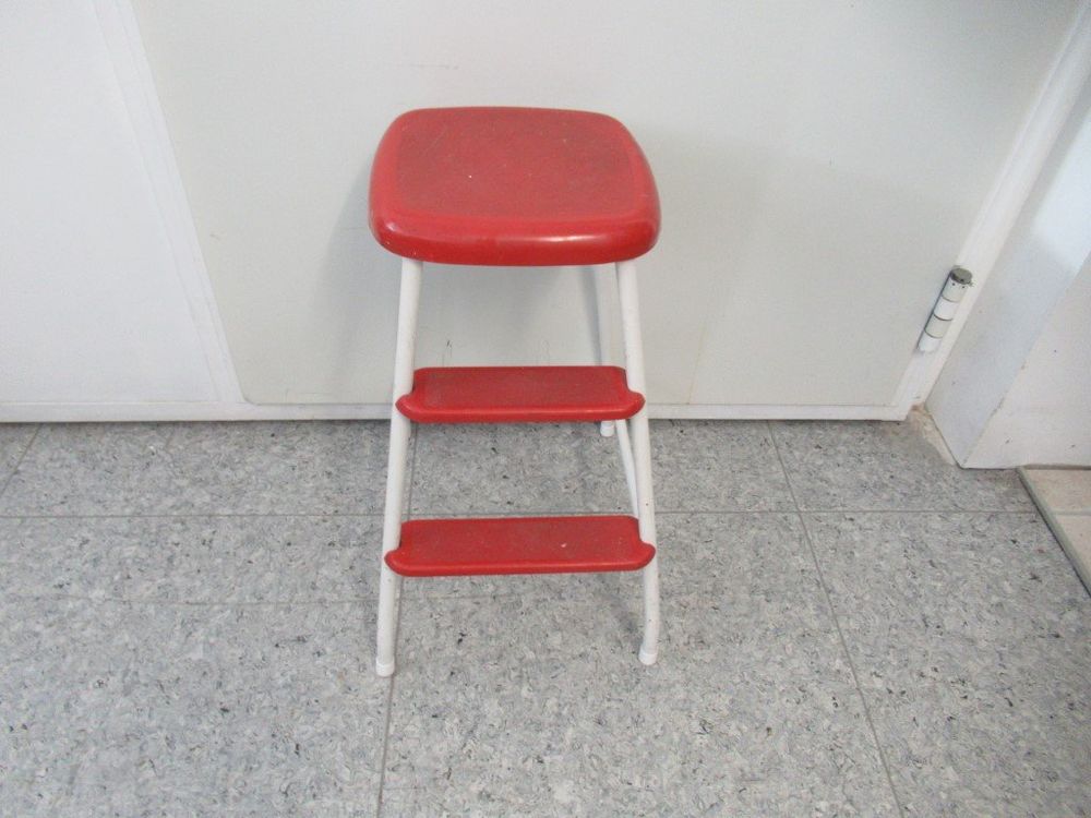 Tritthocker Metall und Plastik um 1970 | Kaufen auf Ricardo