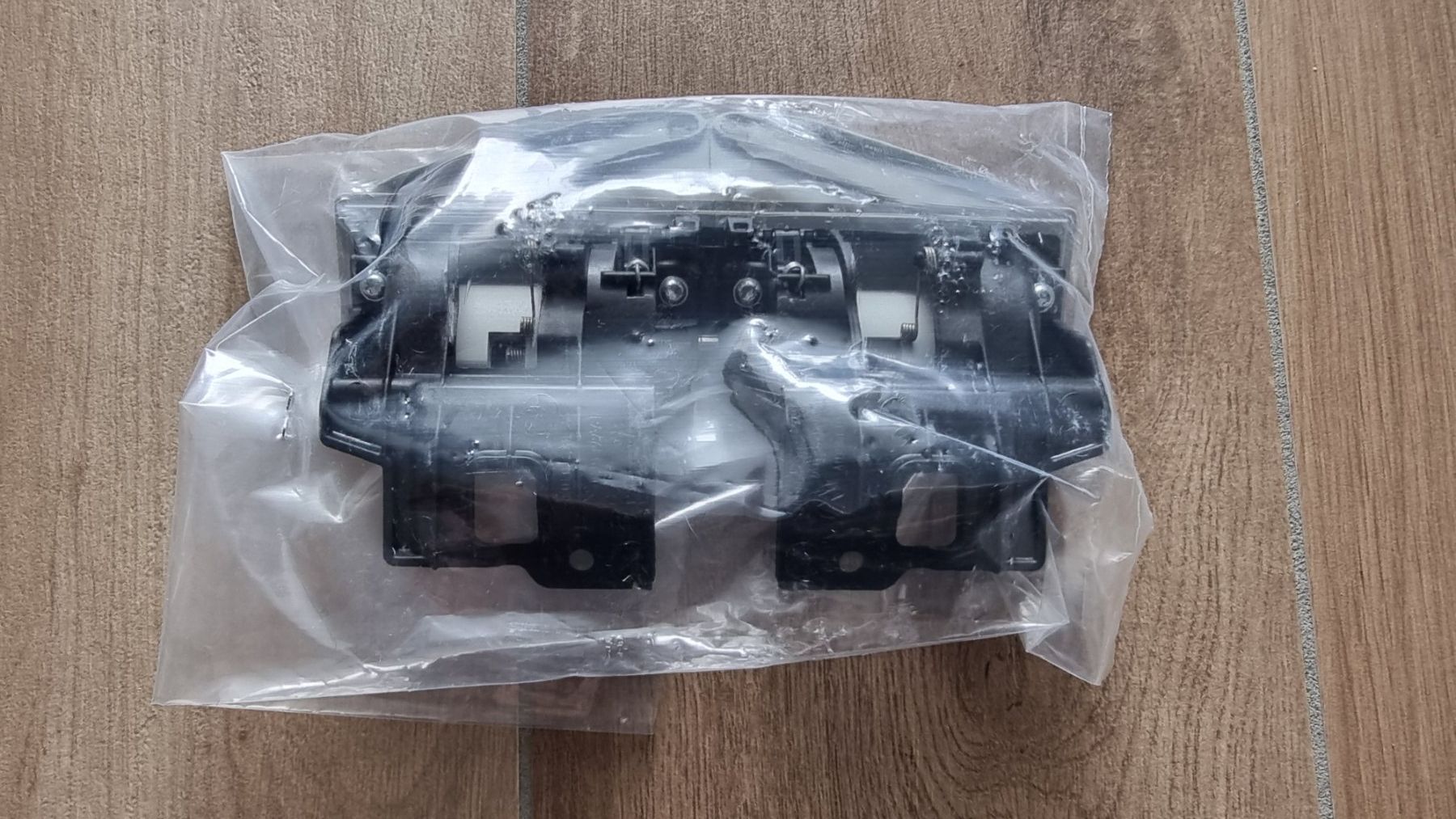 Original VW T5, T6 T6.1 Aufnahme & Abstützung Rollo vorne (Neu und ...