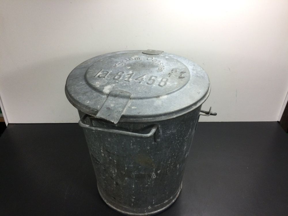 Alter Ochsner Blech Kerichtkübel für Asche für Ofen (Gebraucht) in ...