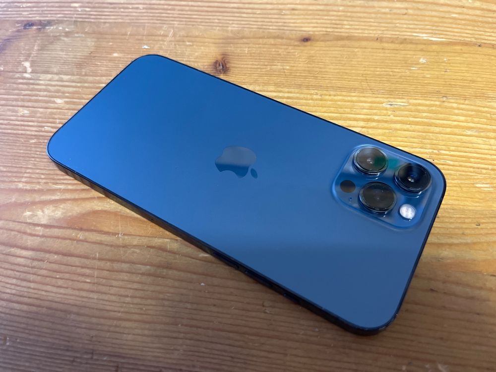 iPhone 12 Pro Max 128GB blau (Defekt) in Siebnen für CHF 189 – mit ...