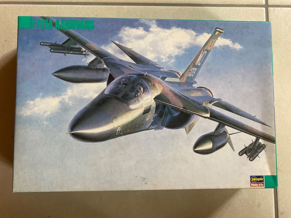 F-111A Aardvark Modellbauset | 1:72 | Hasegawa (Neu und originalverpackt) in Rothenburg für CHF ...