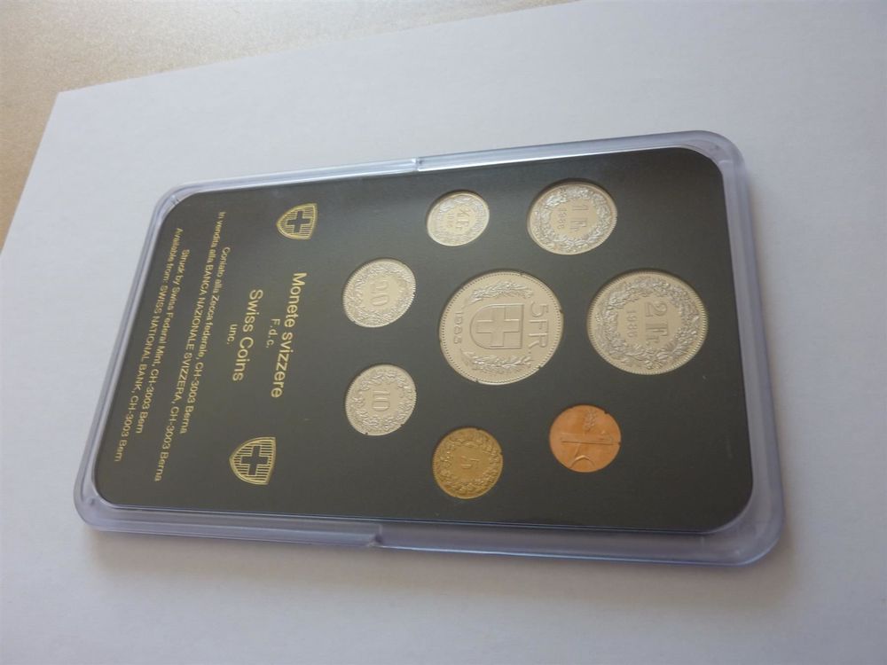 Schweizer Münzsatz 1985, Erhaltung: stgl (Neu und originalverpackt) in Birrwil für CHF 14 – mit ...