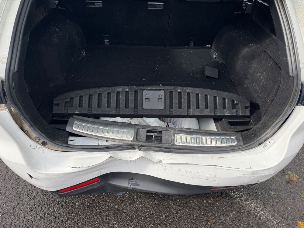Mazda 6 2.0i - MFK 03/2025 - 188'000km - HECKSCHADEN (Gebraucht) in ...