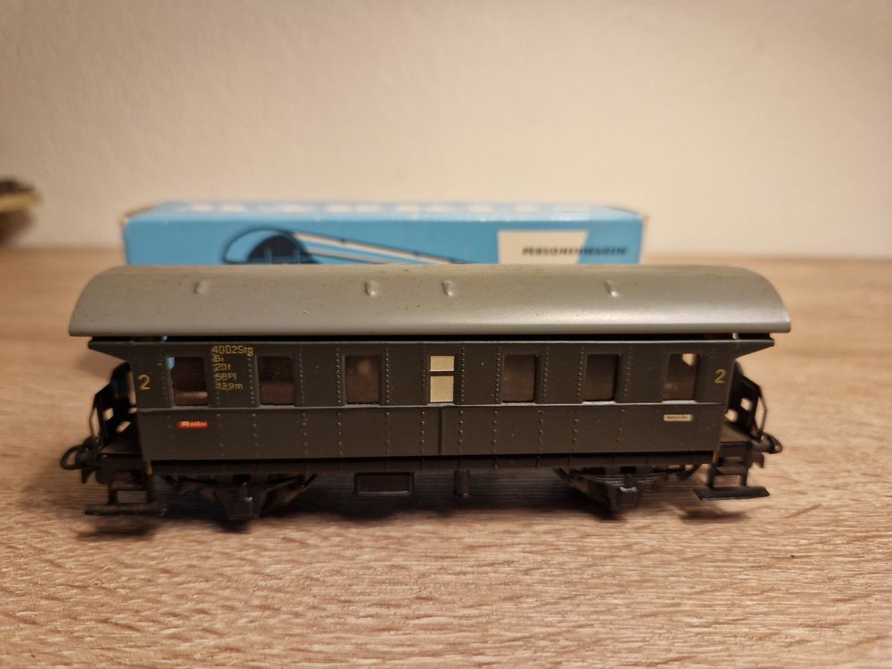 Märklin 4002 Personenwagen H0 (3) (Gebraucht) in St-Aubin-Sauges für ...