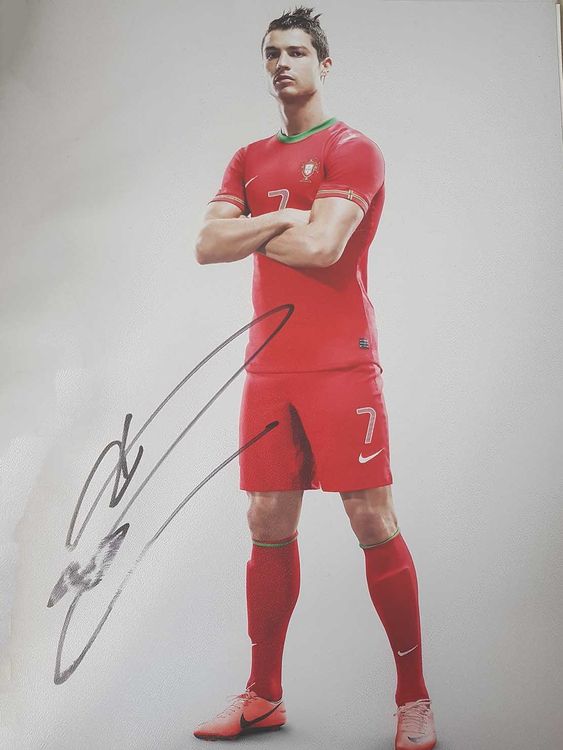 CR7 Cristiano Ronaldo - Original Autogramm auf Foto A4 | Kaufen auf Ricardo