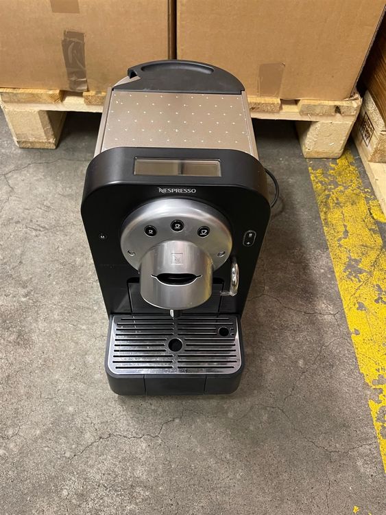 Nespresso CS 100Pro | Kaufen auf Ricardo