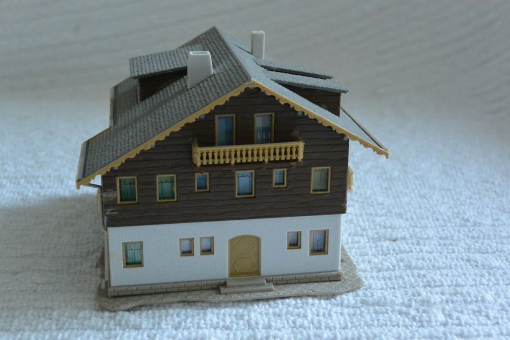 VOLLMER N WOHN-u. GESCHÄFTSHAUS CHALET | Kaufen auf Ricardo