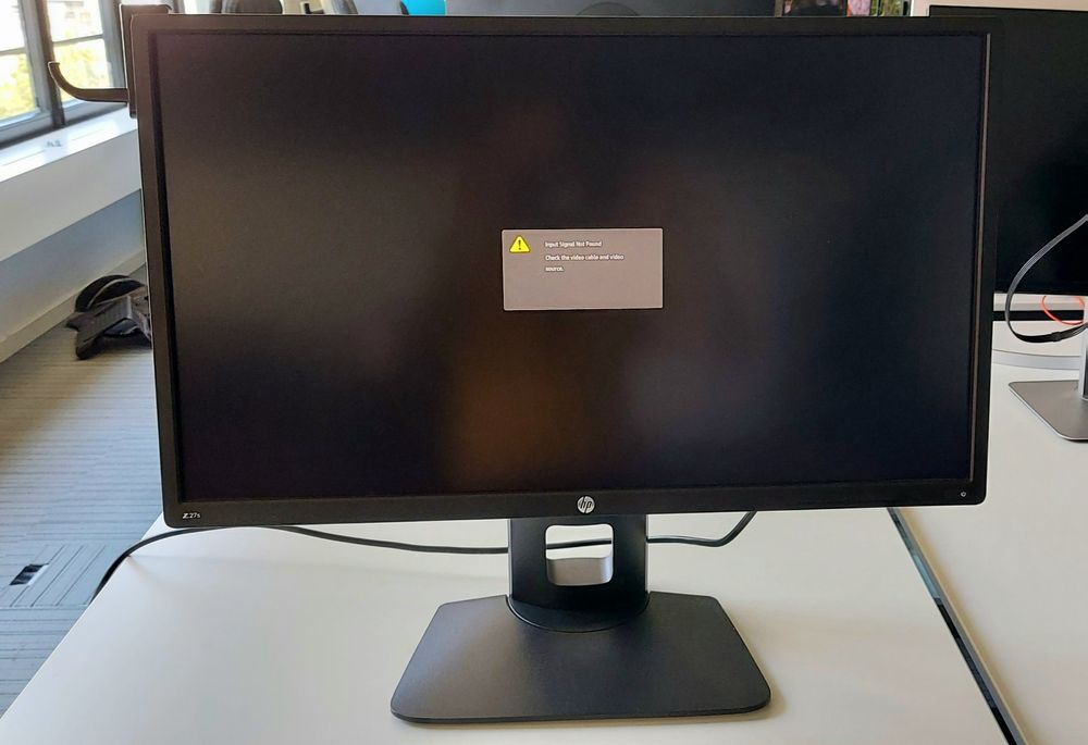 HP Z27S Monitor 27" mit Headsethalterung (Gebraucht) in Winterthur für ...