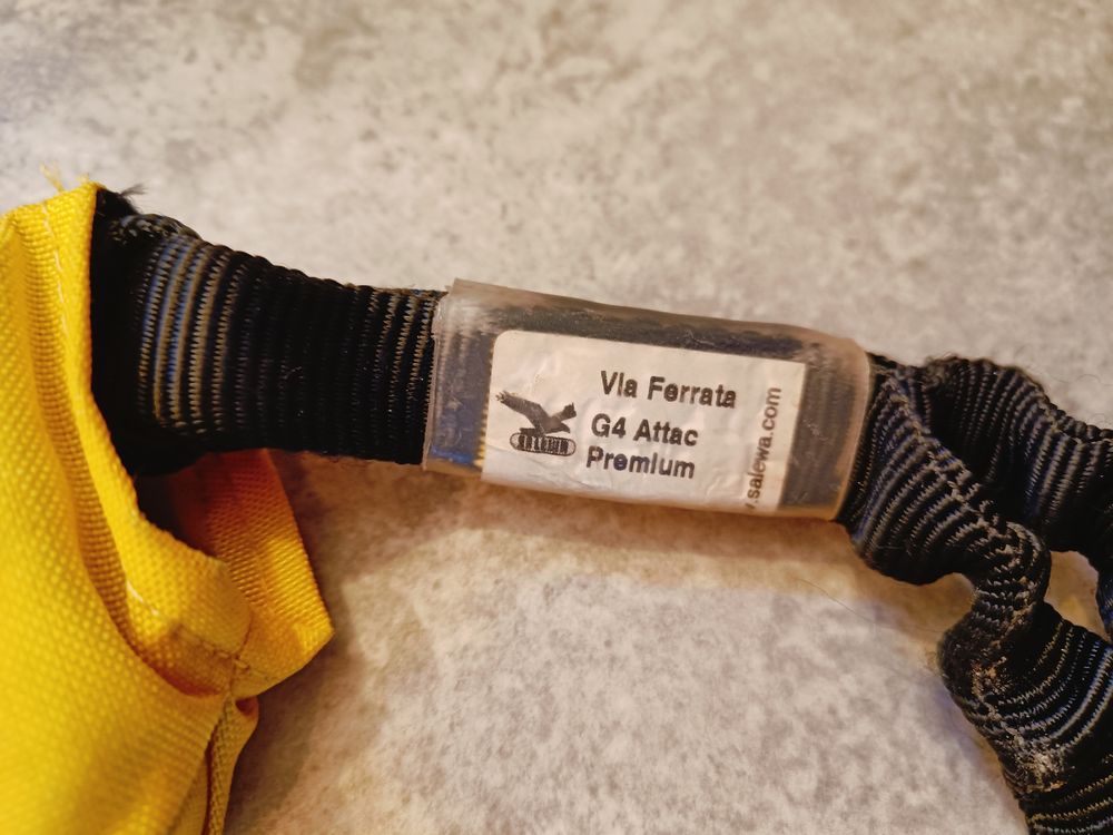 Ausrangiertes Klettersteigset (Defekt) in Zürich für CHF 5 – mit ...