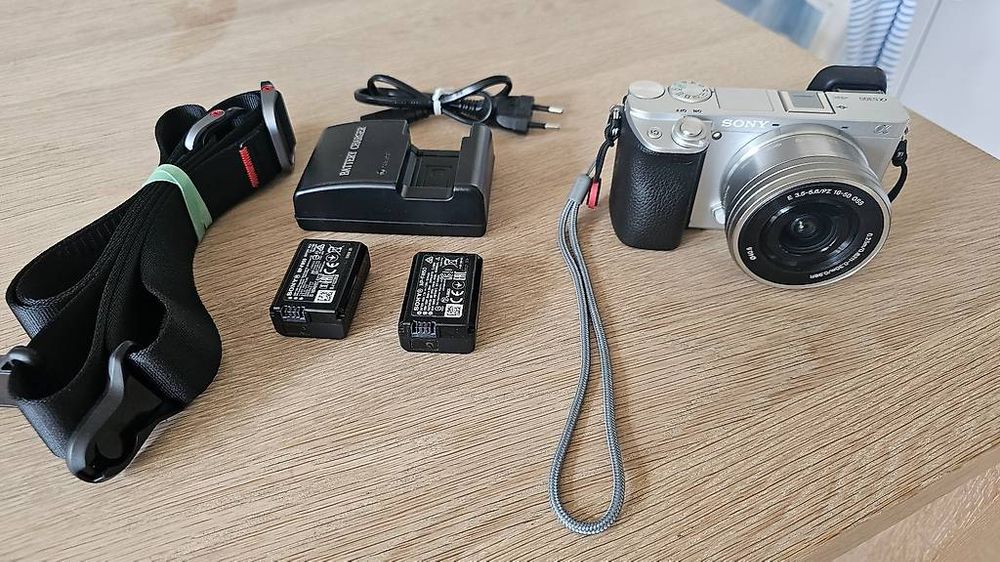 Sony alpha 6300 silver kit | Kaufen auf Ricardo