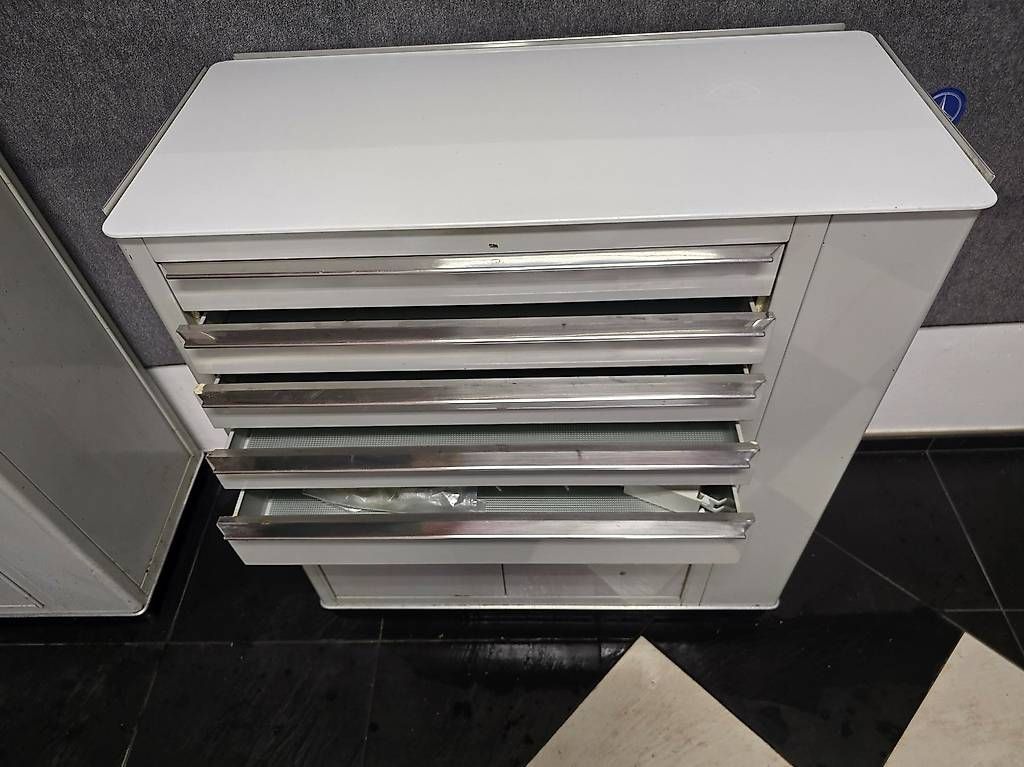 BAISCH Medizinal-Schrank ca. BJ 1960: 100x 91 x 42 (Gebraucht) in ...