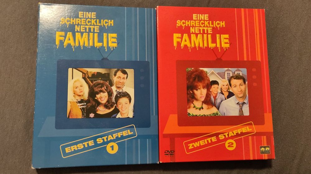 DVD Staffel 1+2 Eine schreckliche nette Familie | Kaufen auf Ricardo