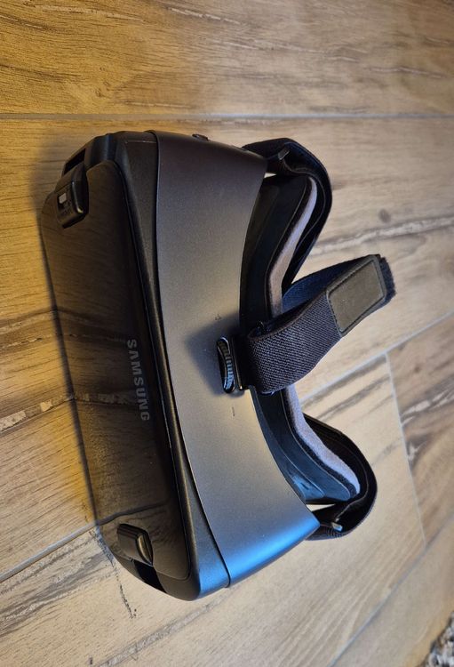 Samsung Gear VR SM-R324 Schwarz (Gebraucht) in Bergdietikon für CHF 1 ...