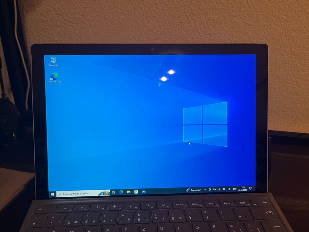 Microsoft Surface Pro Model 1796 i5 (Defekt) in Escholzmatt für CHF 110 ...