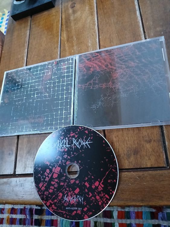 knelt rote- alterity (Gebraucht) in St-Cergue für CHF 19.9 – mit ...