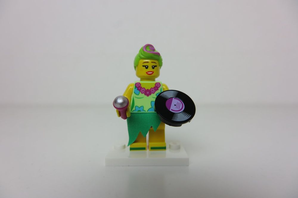 LEGO Minifigur Hula Lula LEGO Movie 2 (Gebraucht) in Ostermundigen für ...