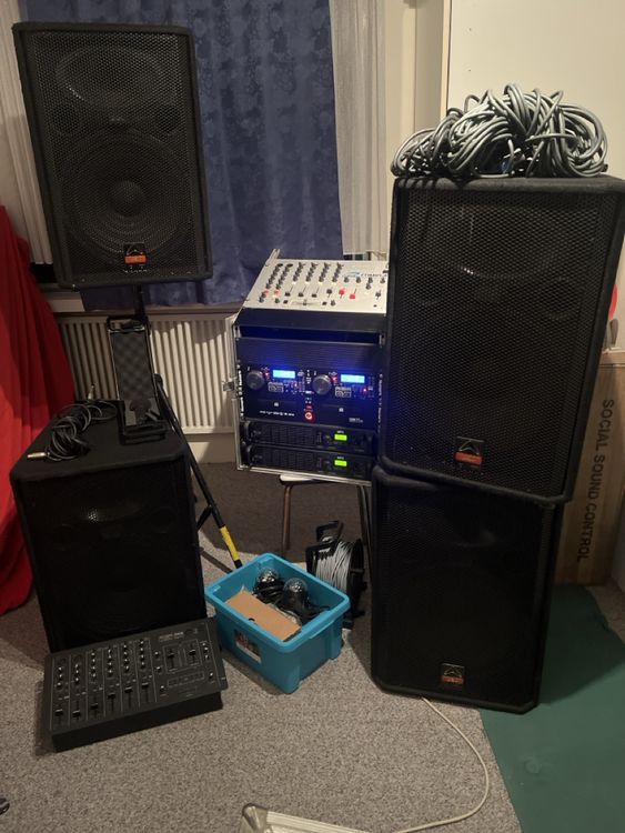 Profi Dj CD Anlage Komplett Anlage 4 Boxen 2 Verstärker ect. (Gebraucht) in Rorschach für CHF ...