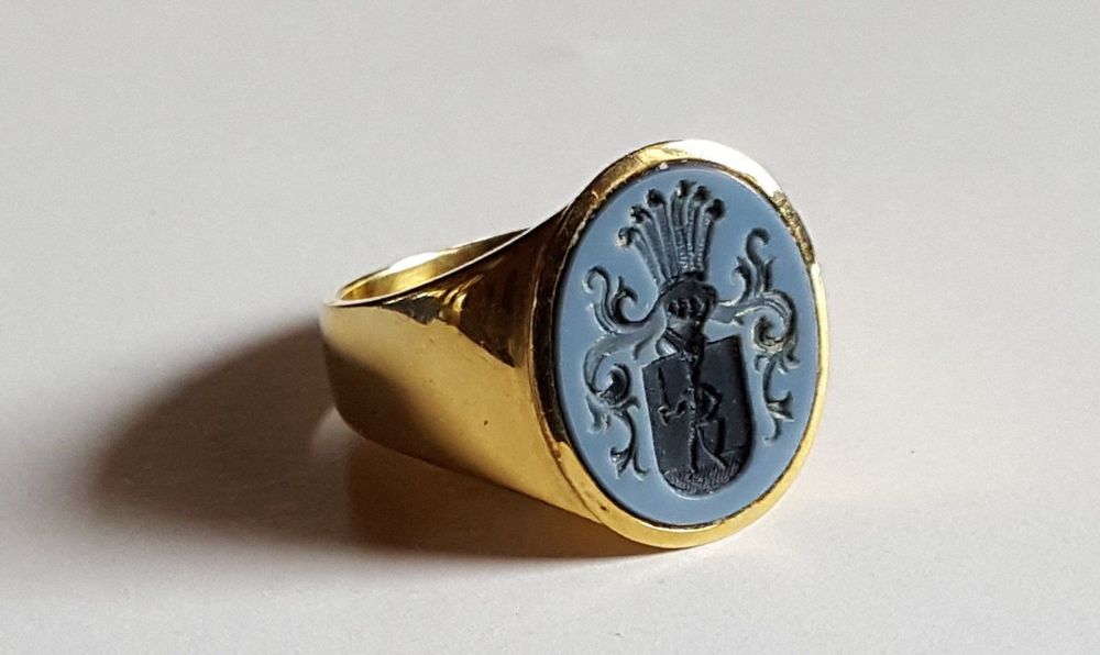 750er Gold Familien Wappen Ring 18 Karat Gold (Gebraucht) in Unterseen ...