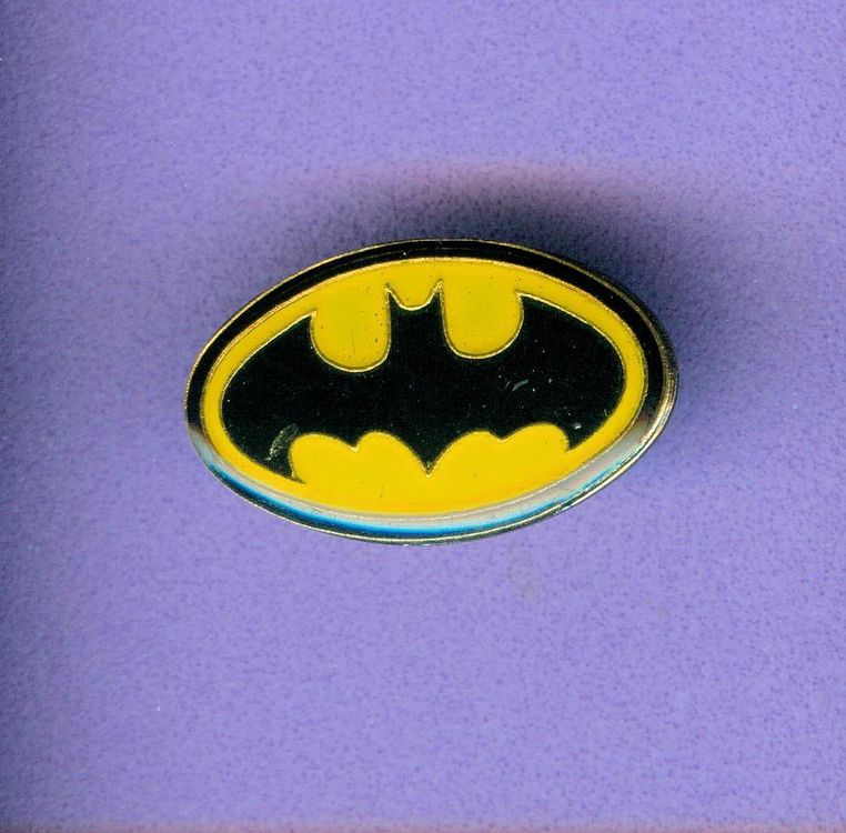 Warner Bros. Batman Logo (Gebraucht) in Winterthur für CHF 2 – mit ...