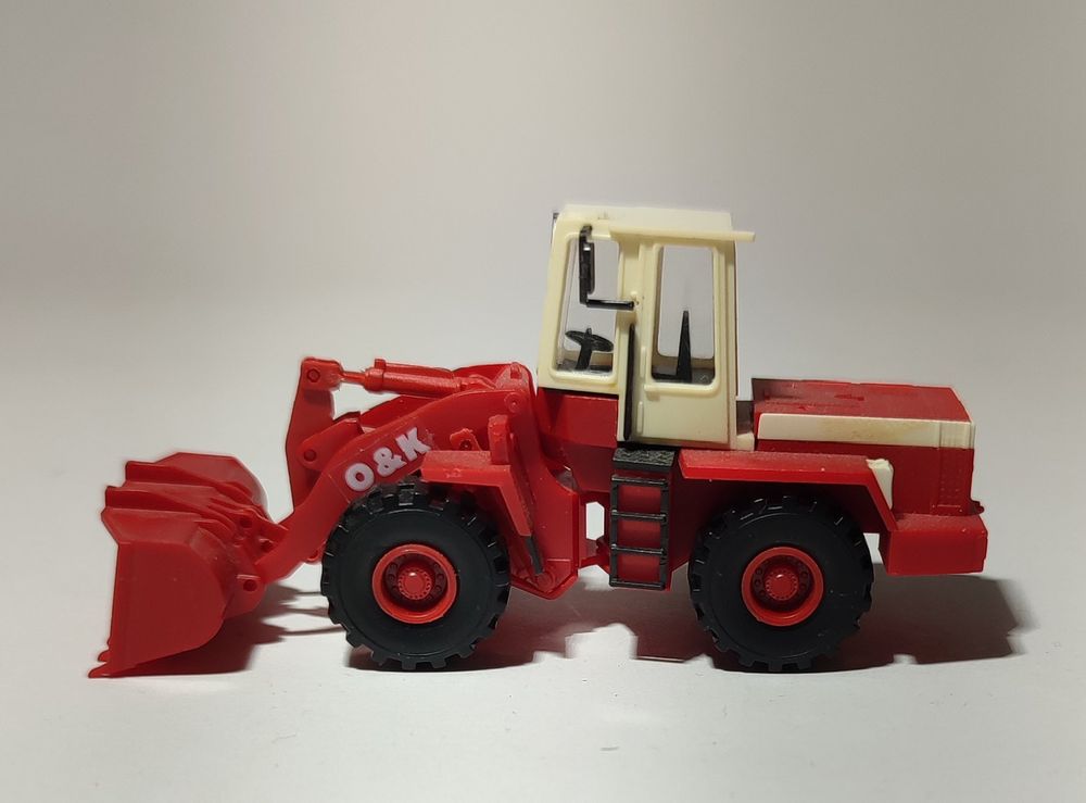Bagger Radlader O&K rot weiß 1:87 Kibri (Gebraucht) in Wiebelskirchen ...