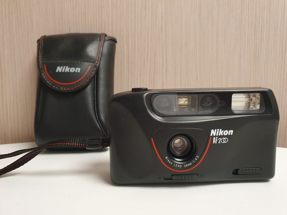 Appareil photo NIKON AF 200 34mm 1:4.5 (Gebraucht) in Genève für CHF 12 ...