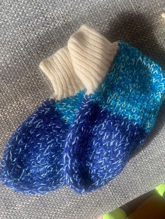 Selbstgestrickte Bettsocken a. Wolle. Länge: 25cm Gr. 37-39 (Gebraucht ...