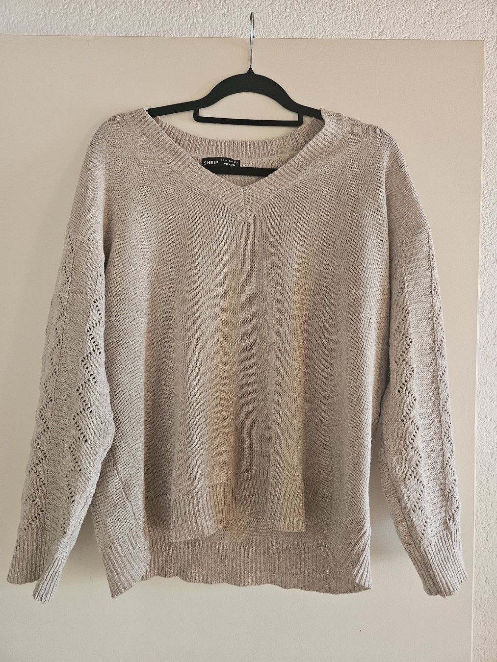 Pull beige (D'occasion) à Fontenais pour CHF 8 – avec livraison ...