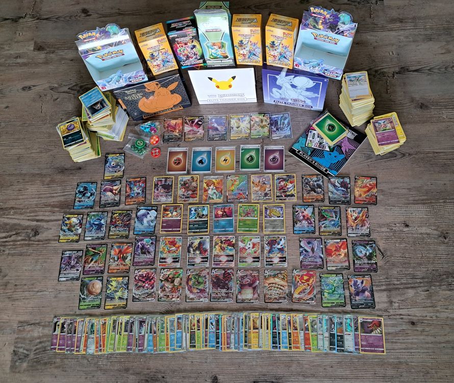 POKEMON KARTEN SAMMLUNG V/VMAX/SECRET/VSTAR/TG/RADIANT/SHINY (Gebraucht) in Uerzlikon für CHF ...